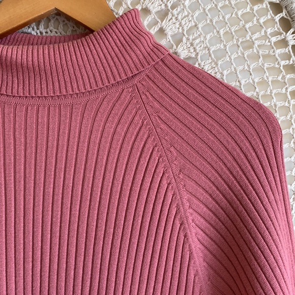 Venezia | Sweaters | Vintage Venezia Turtleneck Coral Sweater | Poshmark
